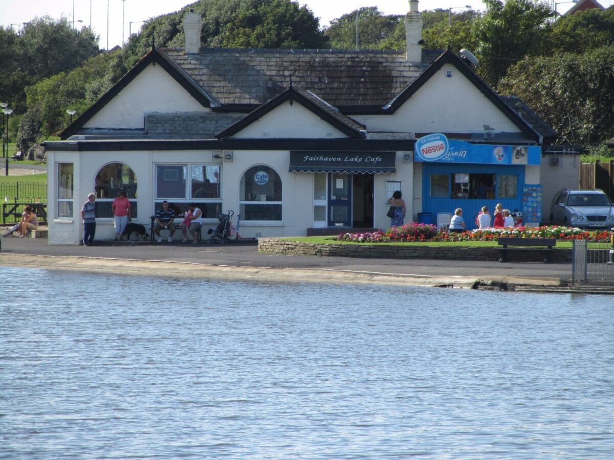 Fairhaven Lake - enjoy walks and watching the wildlife